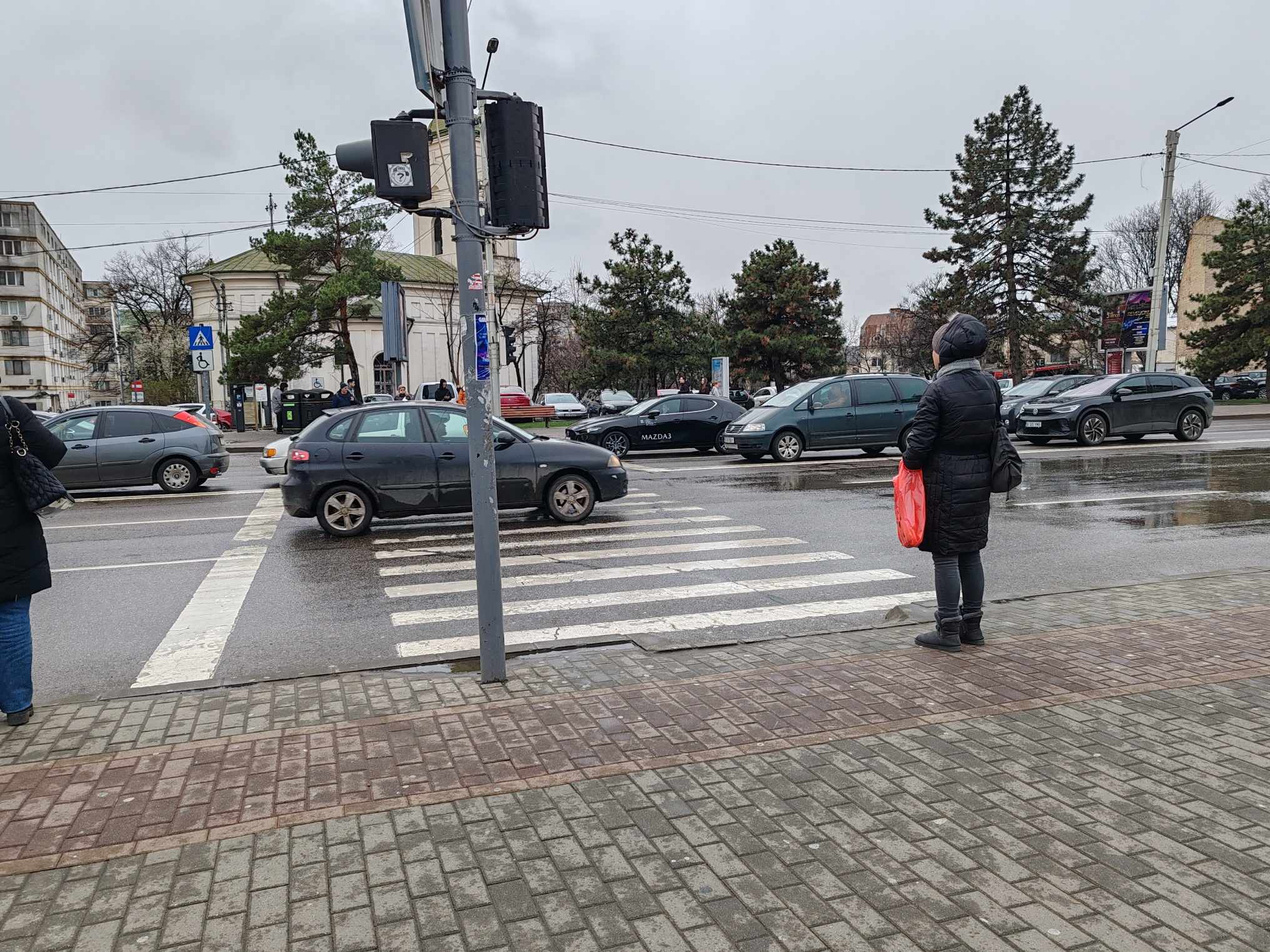 Informare meteo pentru regiunea Moldovei: Vreme rece, ploi moderate ...